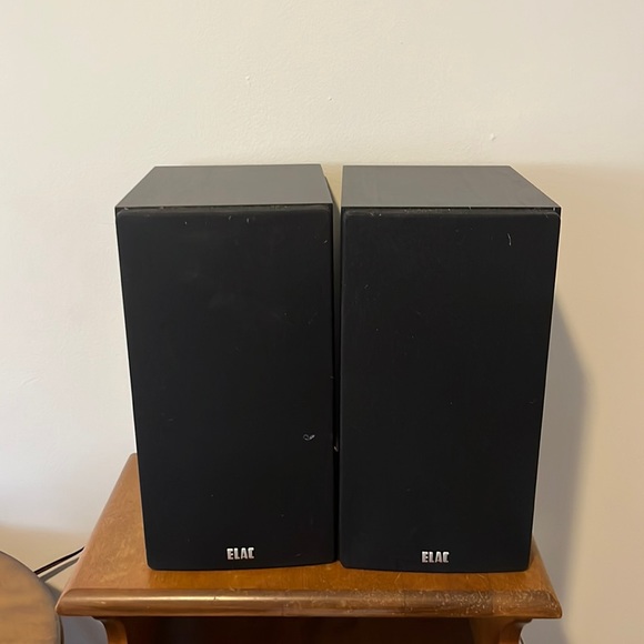 Media | Elac Bookshelf Speakers Db52bk | Poshmark
